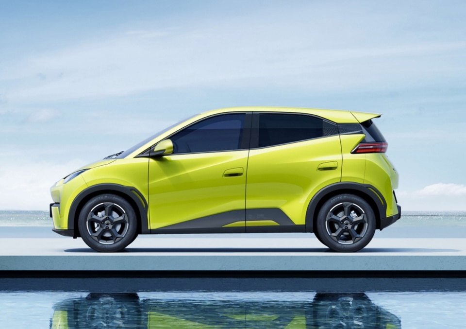 8万的预算 能买哪些400km续航的纯电车？缤果/海鸥/T03/哪吒V_腾讯新闻