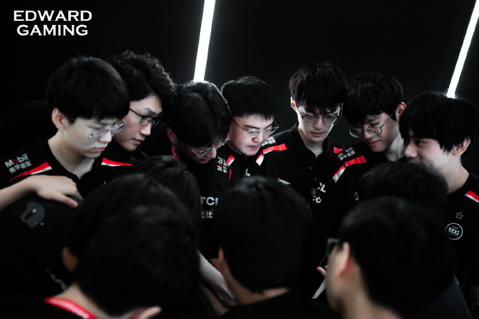 2023LPL夏季赛常规赛最终排名出炉，EDG不敌WBG积分落后RNG屈居第八_腾讯新闻