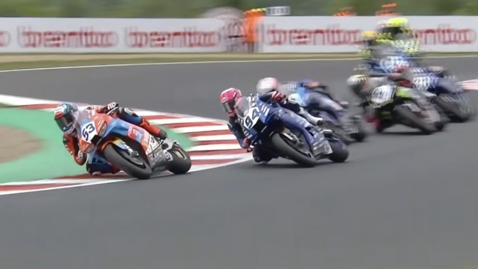 “张雪机车”WSBK捷克站再夺冠 斩获赛季第五冠_腾讯新闻