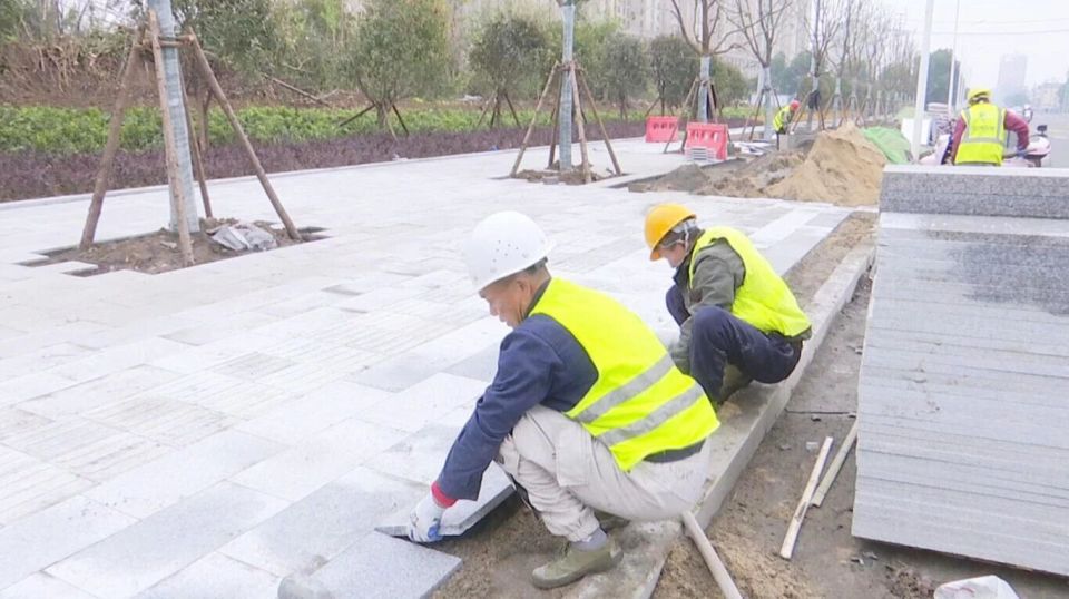 云梦道路焕新！春节前，回家的路更好走了_腾讯新闻