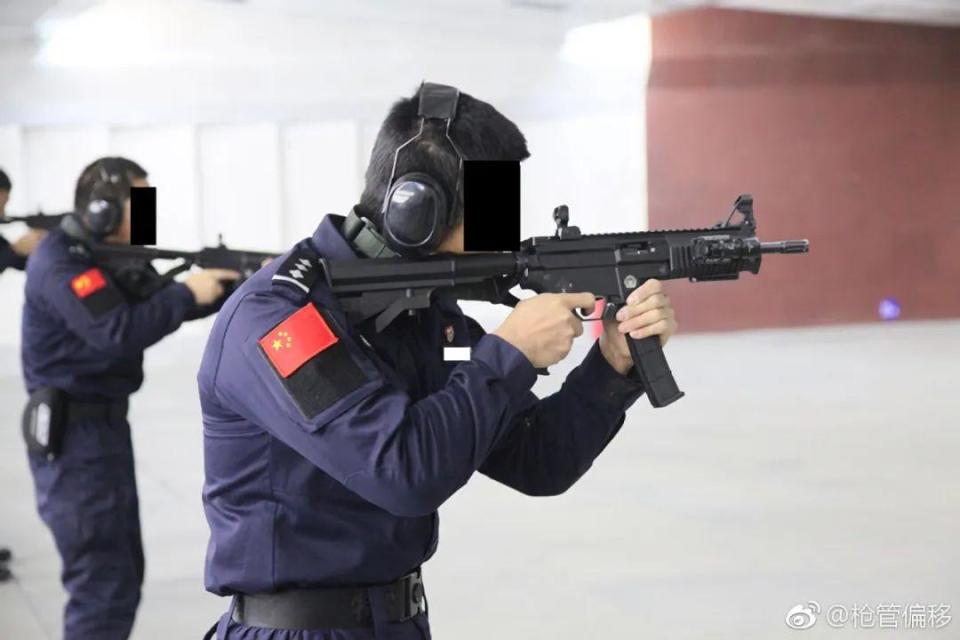 警用冲锋枪？军用冲锋枪？从CS/LS7到QCQ171_腾讯新闻