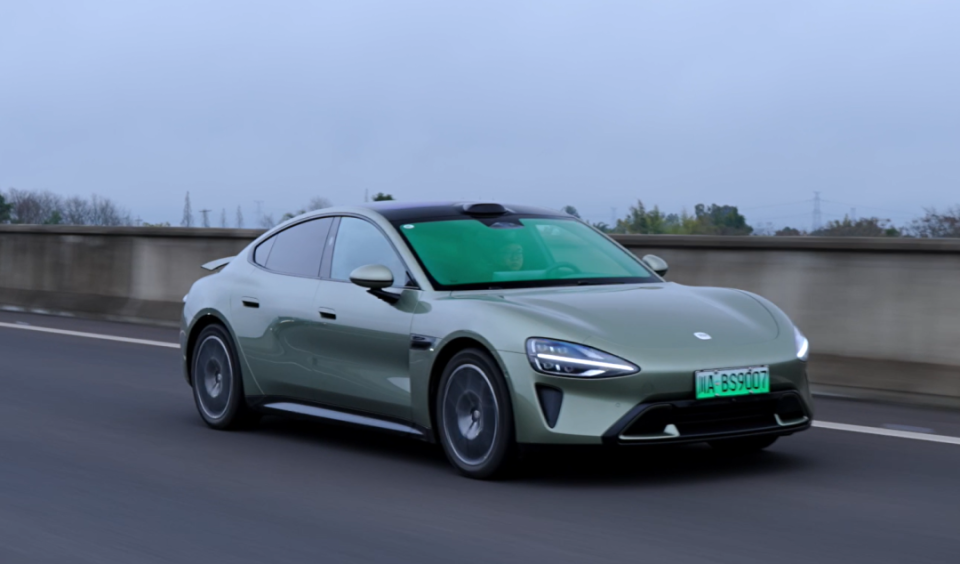 小米SU7/极氪007/Model 3/小鹏P7+高速续航实测：是谁把“续航王”拉下马？｜极速焦虑_腾讯新闻