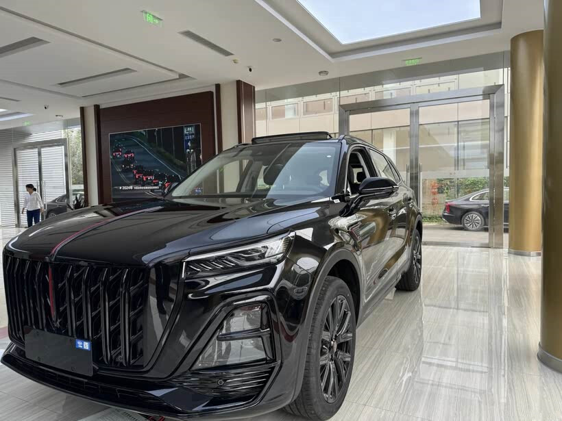 15万入手红旗HS5，2.0T爆252马力，玄影黑太帅了_腾讯新闻