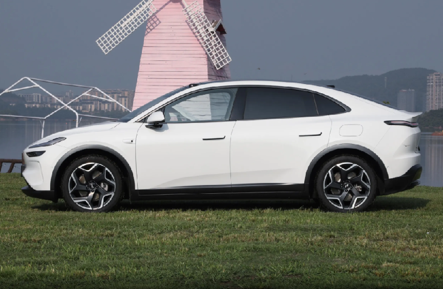 不到15万就能买“蔚来”？体验乐道L60，更像精致版的Model Y_腾讯新闻