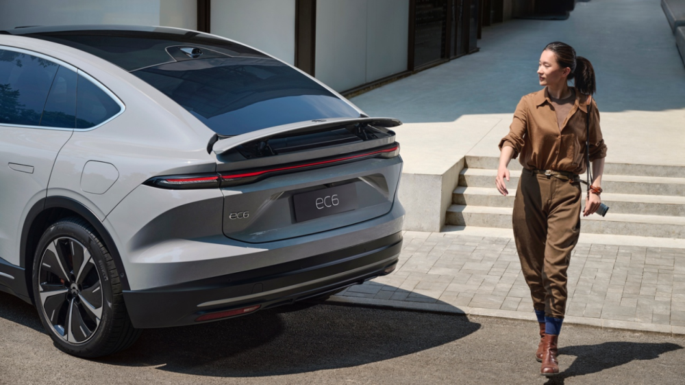 蔚来的顶梁柱回来了，全新EC6卖35.8万起，NT2.0平台打造_腾讯新闻