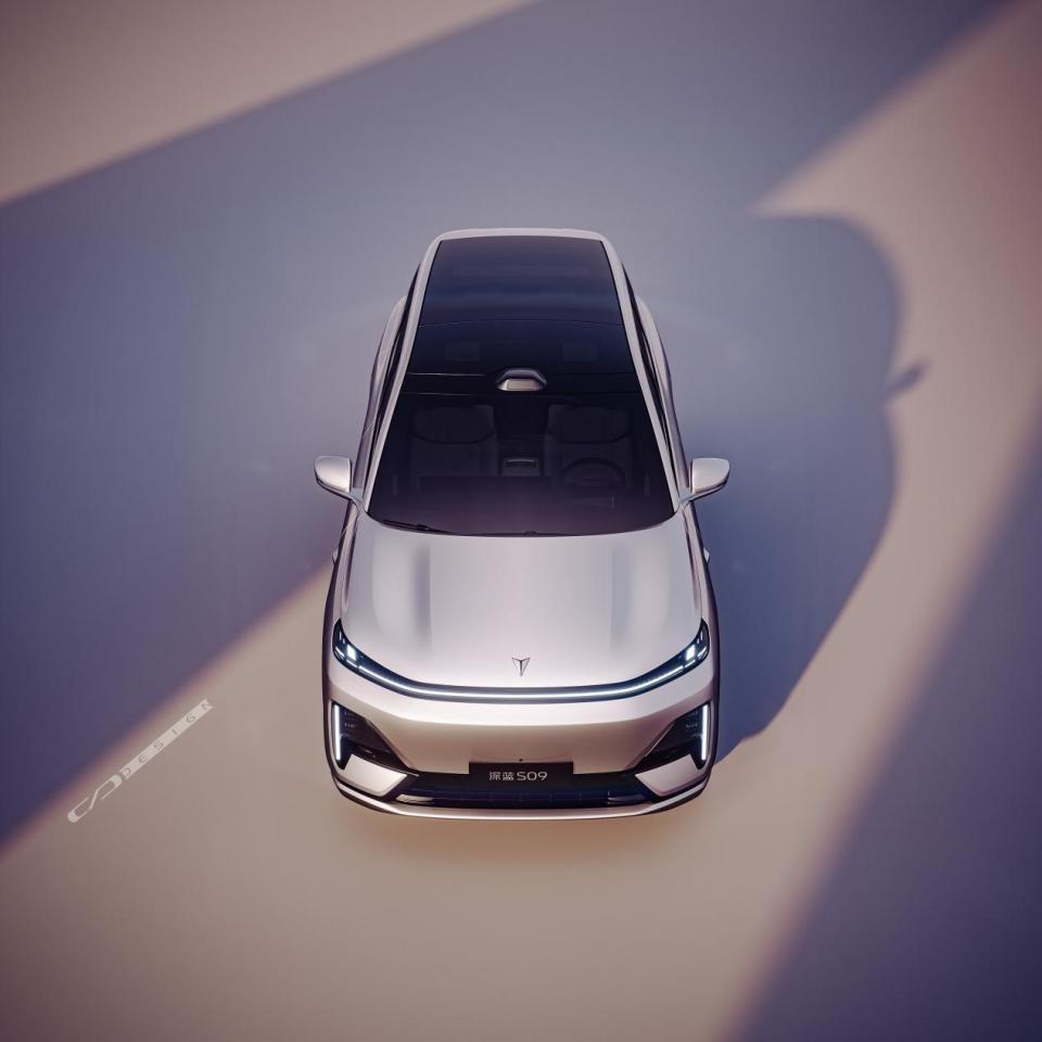 30万级，问界M8 VS 深蓝S09，谁更能满足大家庭的高品质出行？_腾讯新闻