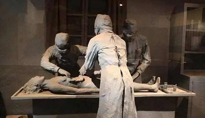 《731》定档：曾因“尺度大”被100万人投诉，如果不删减那20亿妥了_腾讯新闻