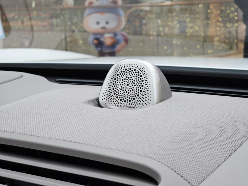 在乐道L60车主眼里，极氪7X有点过于正经了？_腾讯新闻