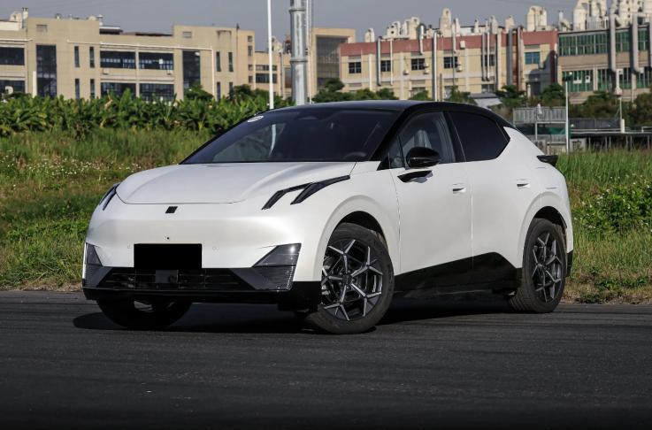 400V高压快充，后驱340匹马力，13.59万元的领克Z20值得入手么_腾讯新闻