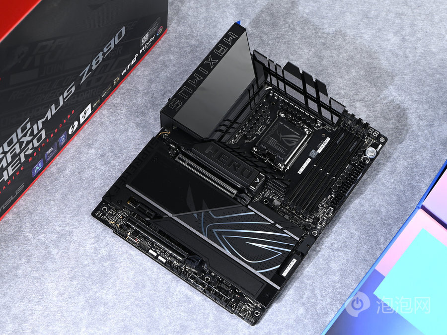 英特尔酷睿Ultra 9 285K首发评测：8+16核心24线程，4大模块联手迎战新时代！_腾讯新闻