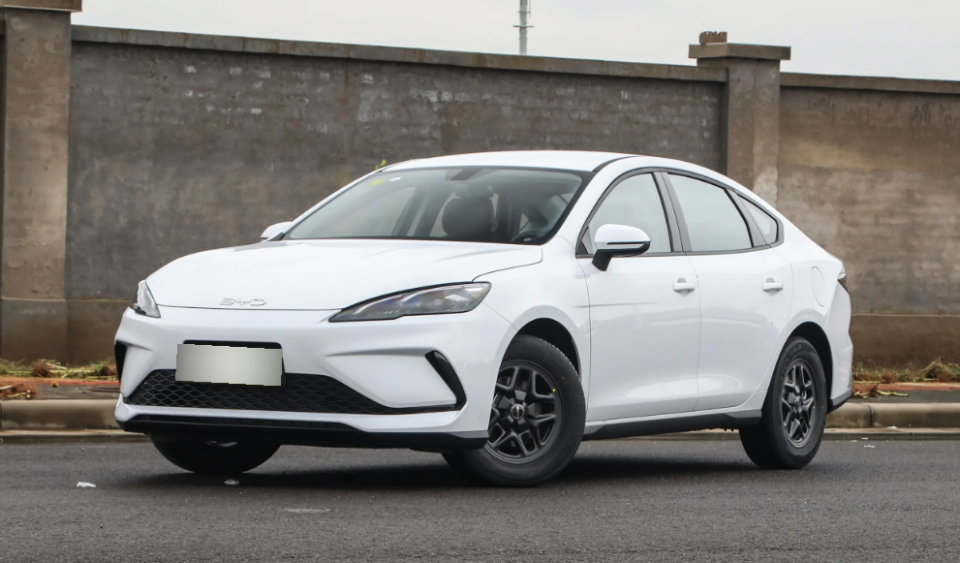 26款比亚迪海豹05DM：续航提升，务实之选？_腾讯新闻