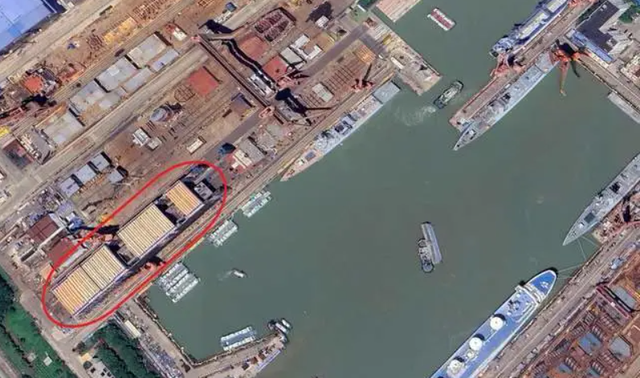 052D/DL型驱逐舰：现已服役25艘，追加建造10艘，将成我海军主力_腾讯新闻