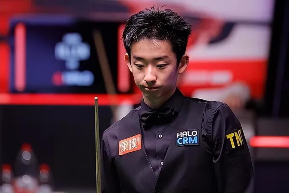史上第一位00后世锦赛决赛球手吴宜泽对战肖恩・墨菲第一阶段4:4，吴宜泽开局曾3:0领先_腾讯新闻