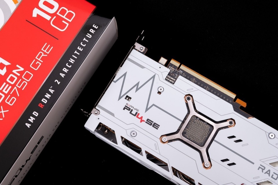 蓝宝石RX 6750 GRE 10G D6极地版上手体验：2K价位的全能王者_腾讯新闻