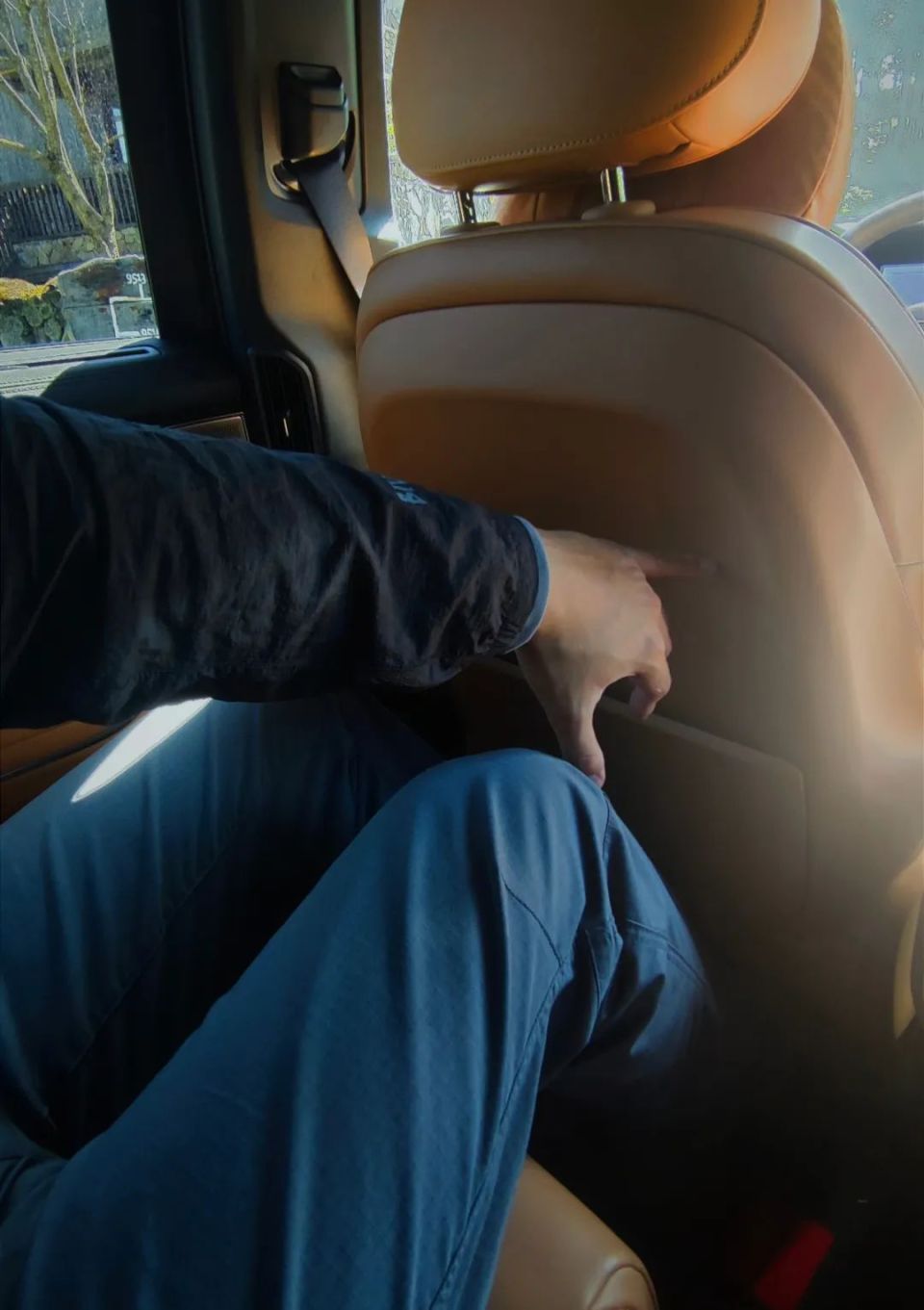 试驾领克09EM-P：操控如热刀切黄油，注定只属于少数人？_腾讯新闻