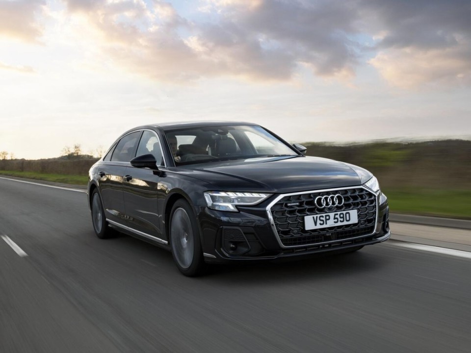 奥迪A8L到底选2.0T还是3.0T？为何零百加速只差0.1秒？_腾讯新闻