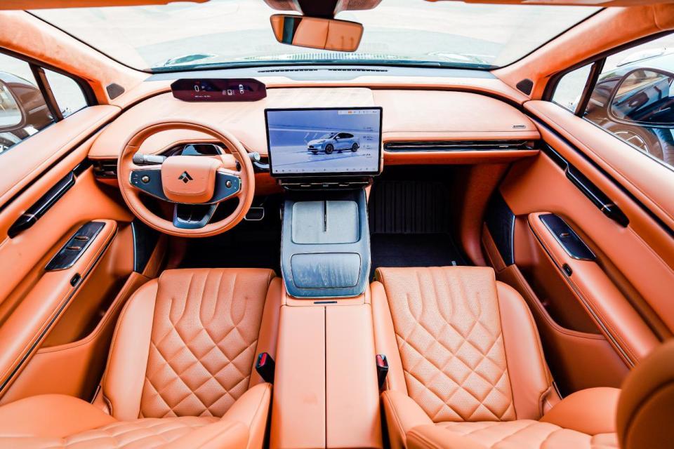 同是20万级纯电SUV，昊铂HT和智己LS6 Pro到底哪台更适合你？_腾讯新闻