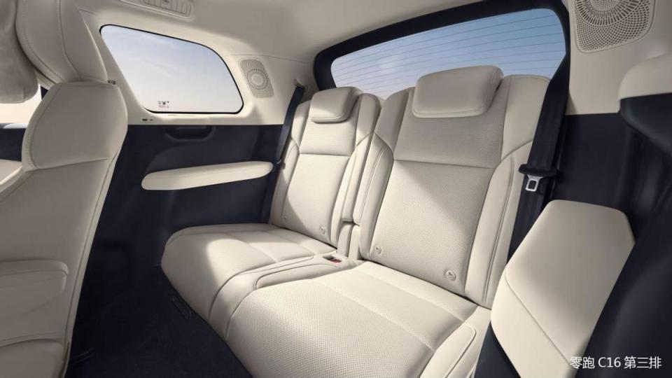 多口之家只能选MPV？零跑C16单挑两款热门MPV，连空间都赢了_腾讯新闻
