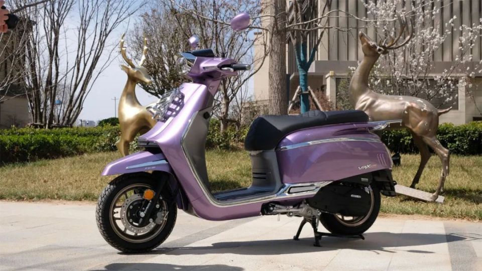 大阳两款新车上市：VRX150售价11980元起，ADV350+售价25980元_腾讯新闻