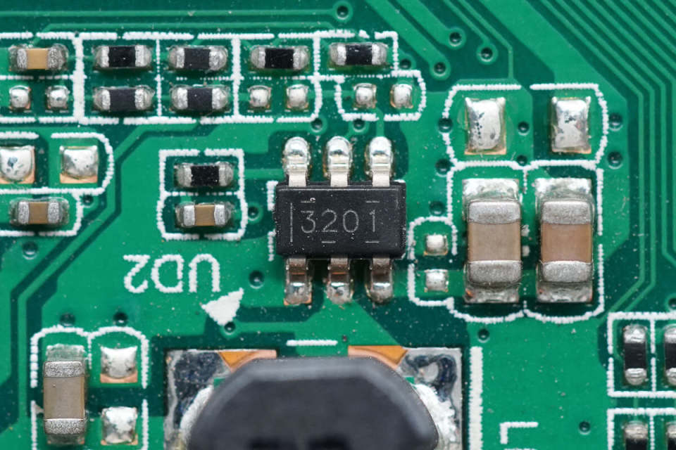 PFC+LLC架构设计，小米液晶电视机主板拆解_腾讯新闻