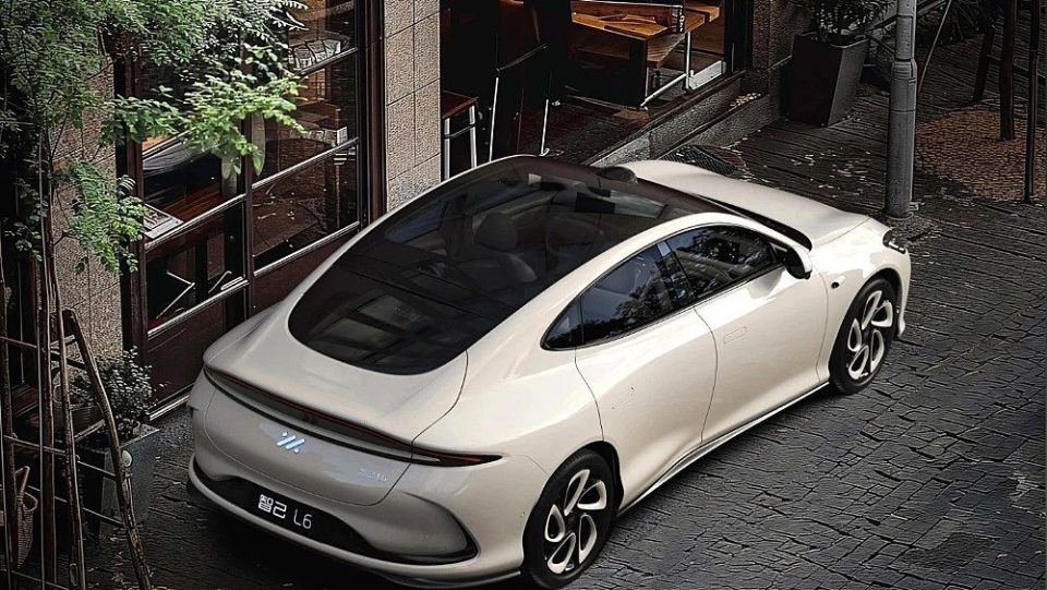 20万级纯电中大型轿车 要智己L6的智驾还是领克Z10的续航？_腾讯新闻