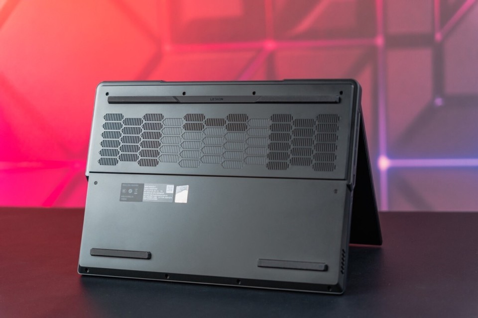 拯救者Y9000P评测：应该没有人比我更懂均衡了！_腾讯新闻