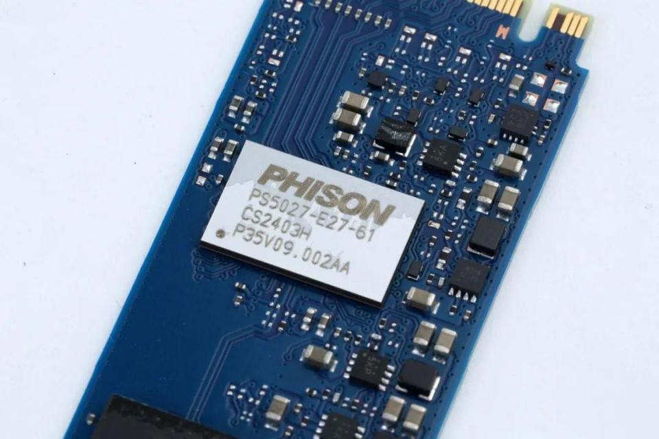 不到400就能买到的高性能SSD——金士顿NV3 PCIe 4.0 NVMe固态硬盘1TB测试_腾讯新闻