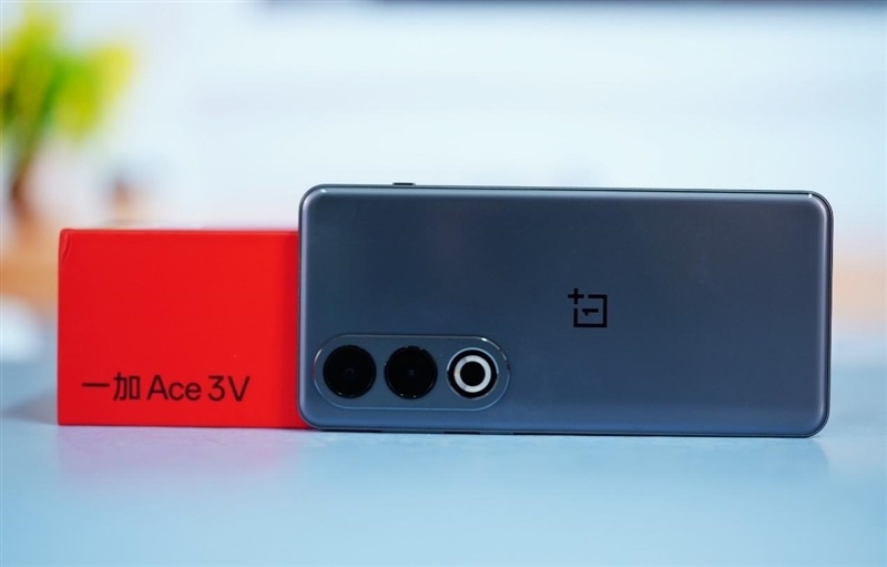 一加Ace 3V全面评测：1999起 年轻人的第一部AI手机_腾讯新闻