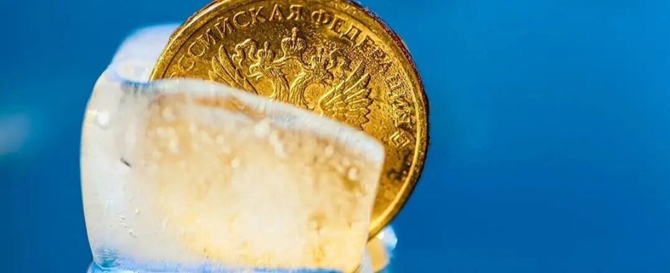 再失中立性！瑞士冻结马杜罗在瑞全部资产_腾讯新闻