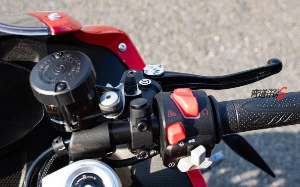 一款适合大赛道的车型，赛600RS简评【弯道计划】_腾讯新闻