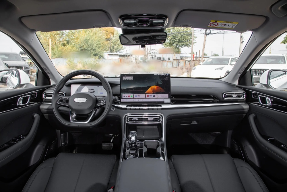 限时价6.89万元起，第5代帝豪开启预售，尺寸加长/标配Flyme Auto_腾讯新闻