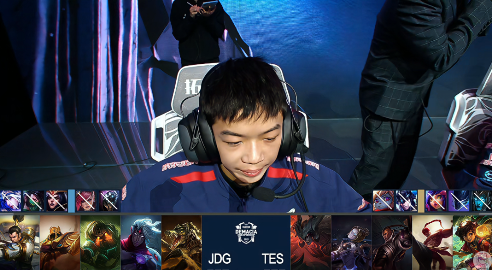 新的一年从JDG打BLG开始？德杯恐将上演第9擒！_腾讯新闻