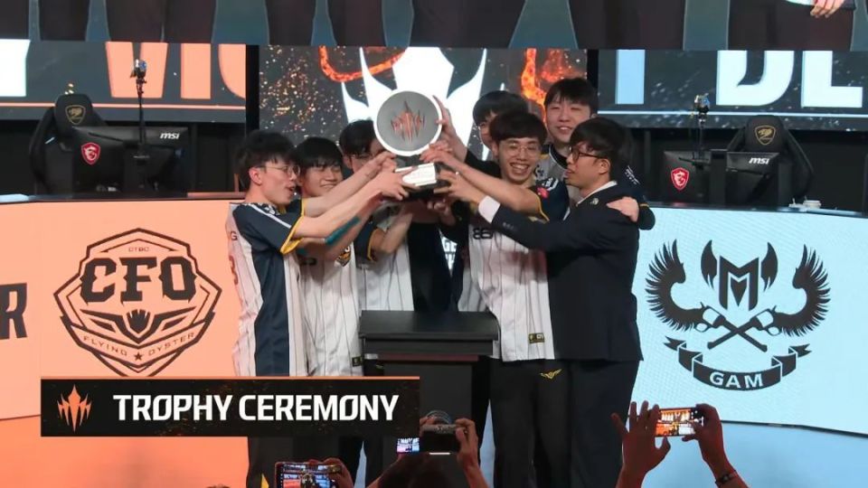 G2也倒了！MKOI夺得LEC冠军_腾讯新闻