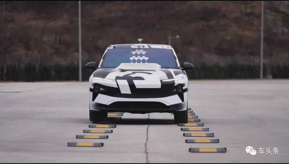 蔚来ET9 80万起售，谁给了李斌勇气？_腾讯新闻