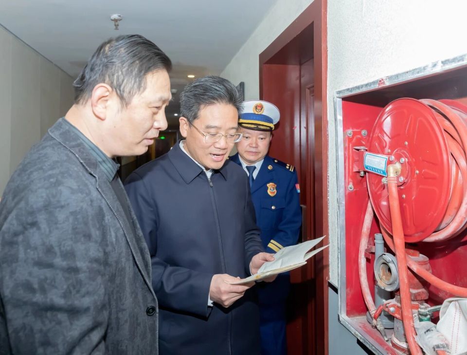 尹恒斌调研督导安全生产及“十件民生实事”工作_腾讯新闻