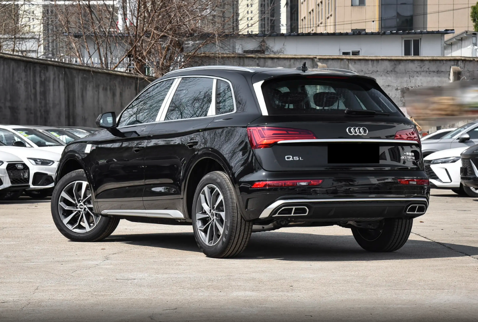 豪车价格大崩盘，奥迪Q5L新车23.88万起，或许本就值这个价_腾讯新闻