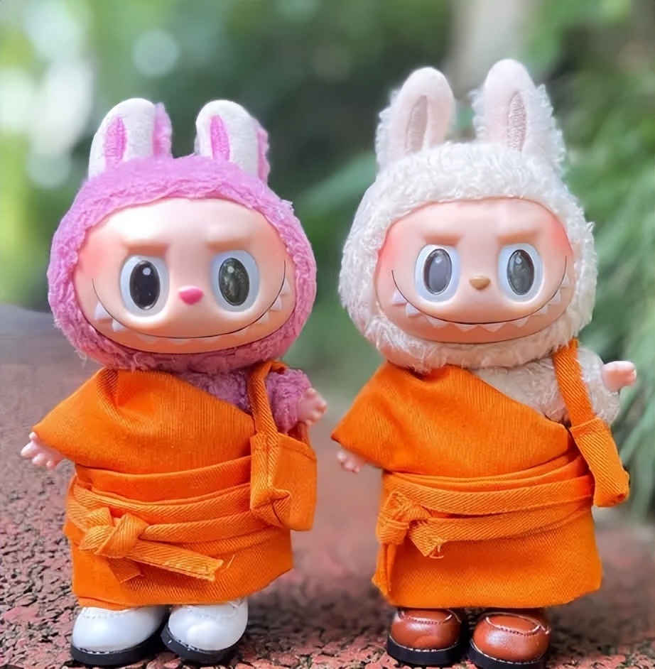 泰国公主拎爱马仕配Labubu！国产“Jellycat”，为什么火爆泰国？_腾讯新闻