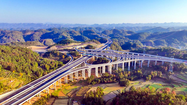 交通固定资产投资保持高位，多项重大工程交付使用_腾讯新闻