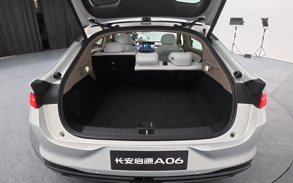 长安启源新车直接拿捏年轻人？800V平台+6C闪充，价格能否有惊喜_腾讯新闻