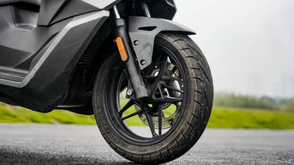 限时售价16666元，无极SR250GT抢先测评，高性价比背后还有硬实力_腾讯新闻