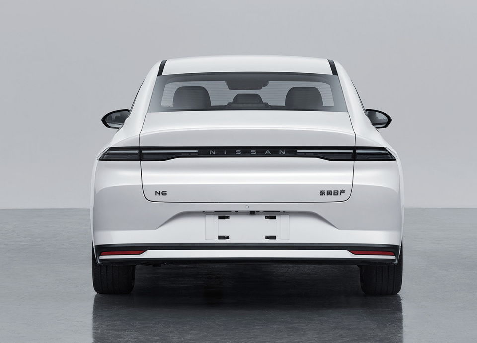 东风日产全新中级轿车申报，定名为N6，车长4831mm，1.5L插混动力_腾讯新闻