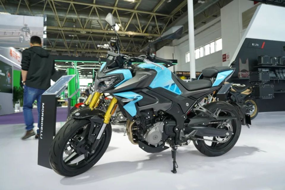 北京摩展丨凯威MBP多款新车亮相，铁壳羊“铁子”13980起，150Mate新款10980_腾讯新闻