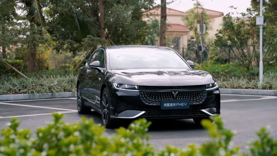 坐实了“56E平替”，试驾岚图追光PHEV版 | 驾驶观_腾讯新闻