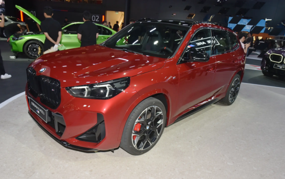 新凯迪拉克XT4:价格看齐比亚迪宋PLUS,性能对标宝马X1,四驱被减配_腾讯新闻