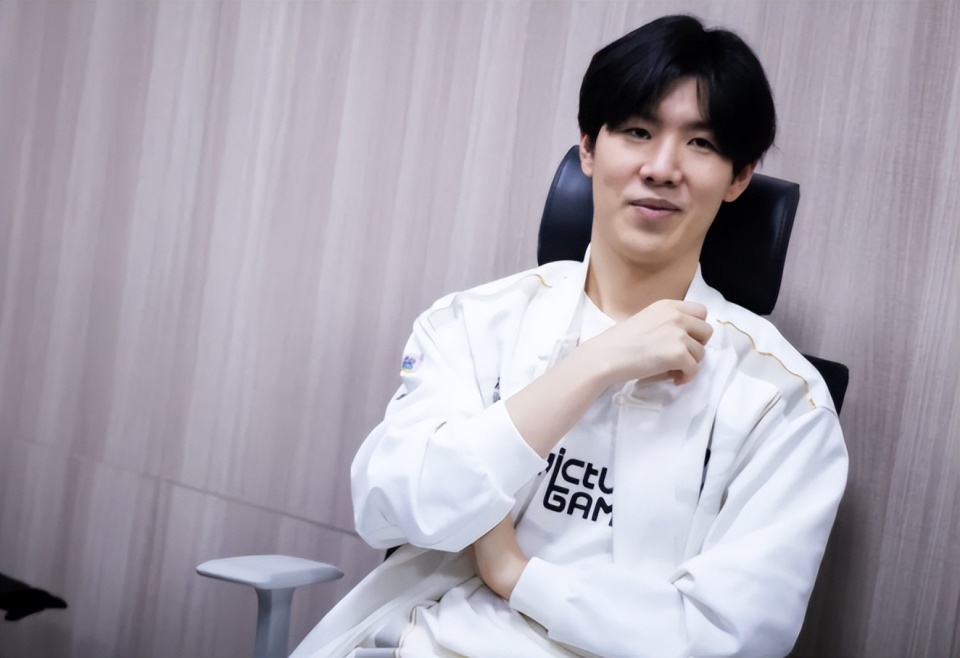 Bin喊话IG，谁上我打谁！点名Theshy：拿出点进攻型英雄_腾讯新闻