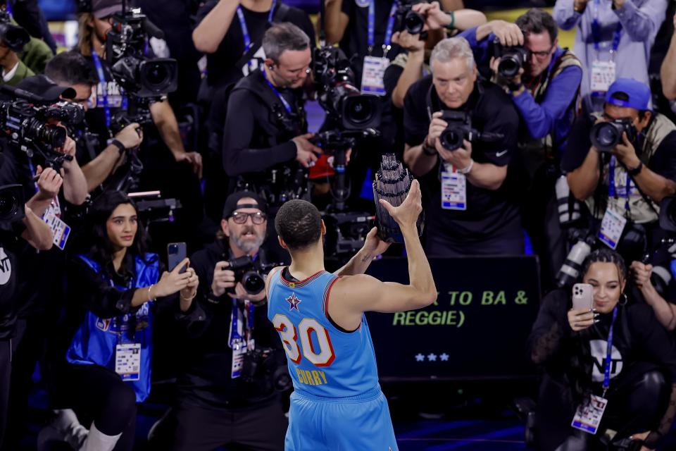 星中之星！历届AMVP都有谁？仅三位现役砍50+ 神“只”砍了40分_腾讯新闻