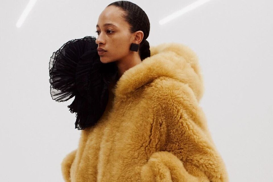 Phoebe Philo飞速增长，Stella McCartney跌至15年来最低点_腾讯新闻