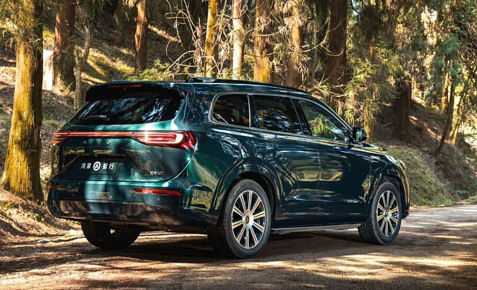 当900V快充遇上华为智驾 乐道L90和问界M7谁藏着更多用车小心思？_腾讯新闻