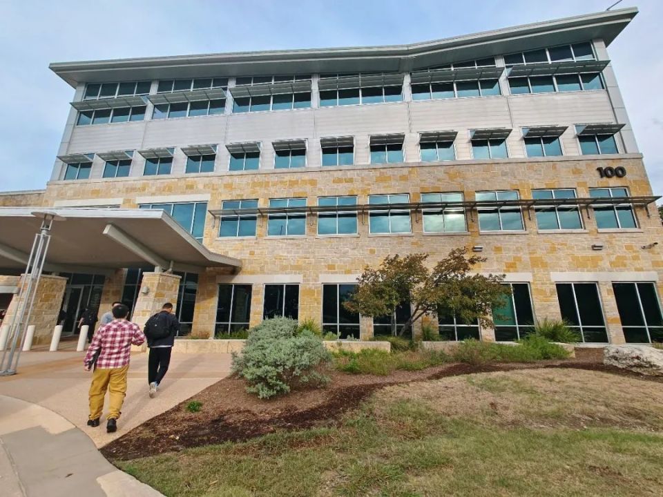 让普通电脑拥有96核心、192线程！新一代AMD锐龙线程撕裂者处理器技术性能完全解密_腾讯新闻