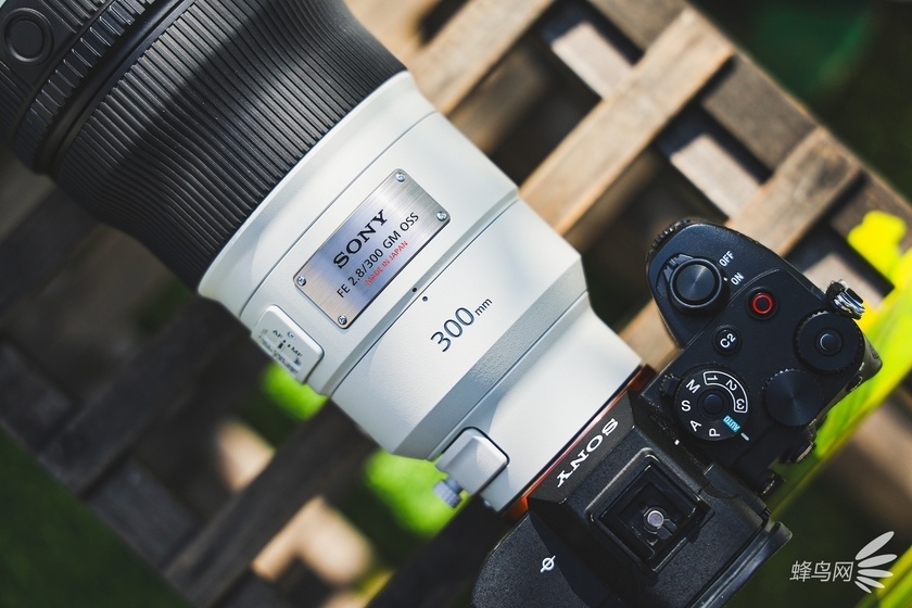 史上最轻300mm定焦 索尼SEL300F28GM评测_腾讯新闻